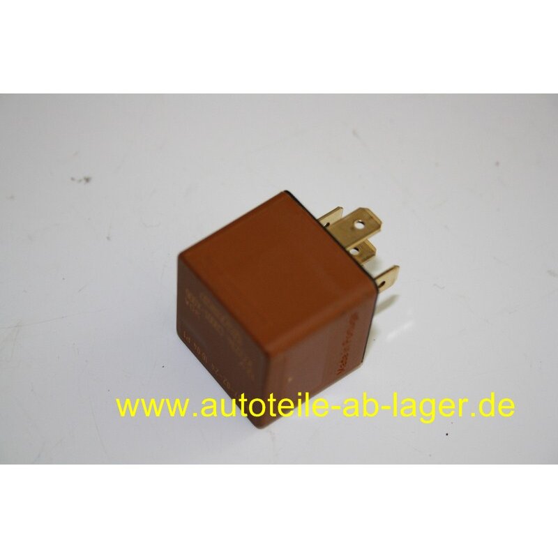 Porsche 996 997 Turbo GT3 Relais Lichthupe tyco Bosch 12V 30A 0332019